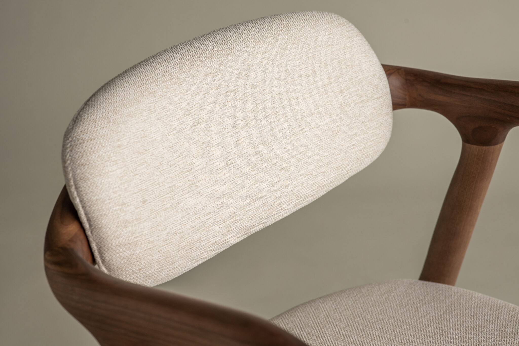 Mosso comfort chair, skillfully crafted from solid wood by Charlie Pommier.